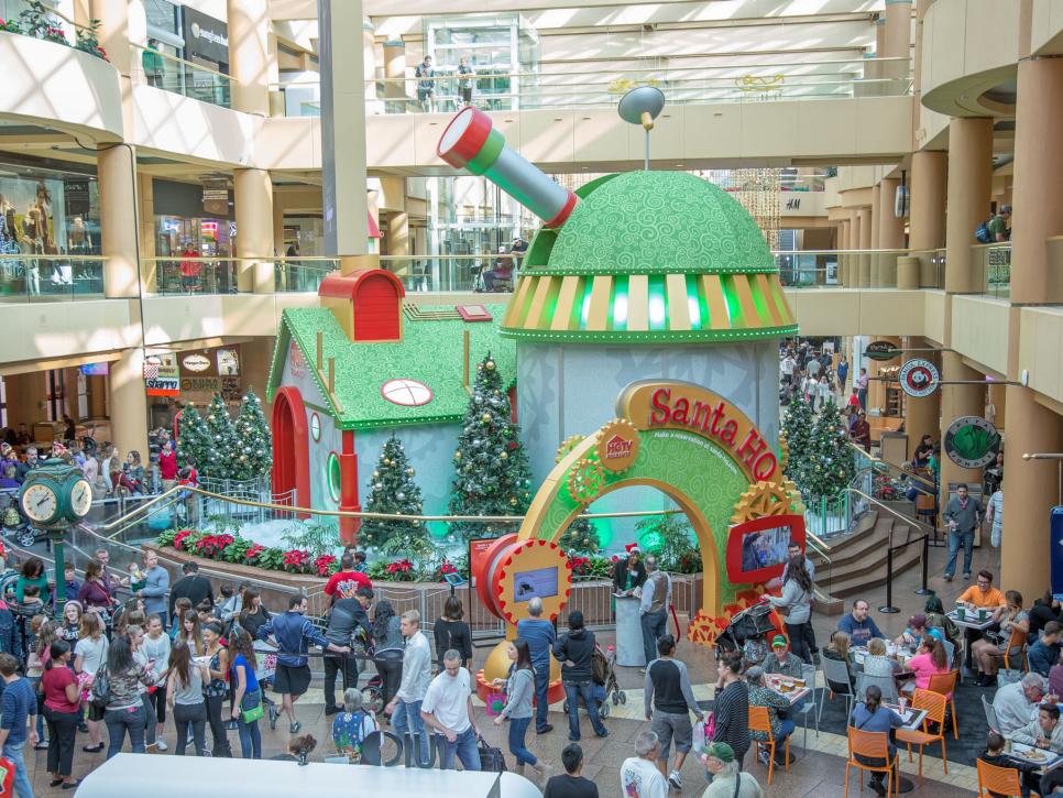 Tysons' Santa Has Arrived: Offers HGTV 'Santa HQ' Holiday Experience ...