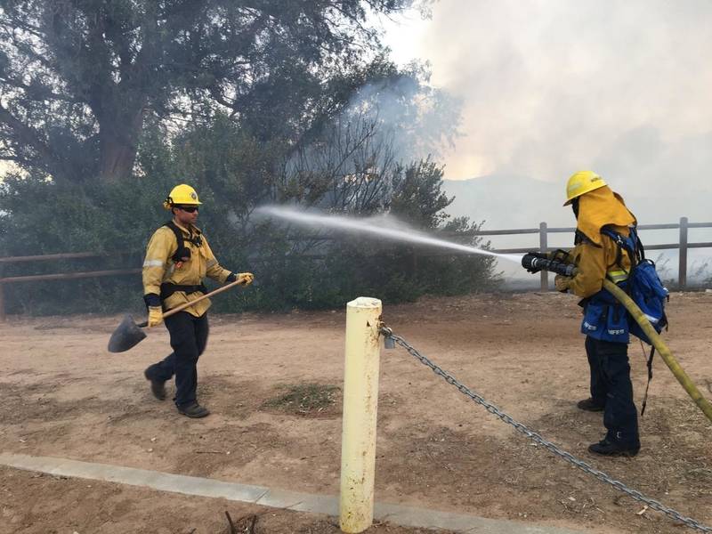 Anaheim Fire: 7,500 + Acres, 36 Structures Burned Or Destroyed ...